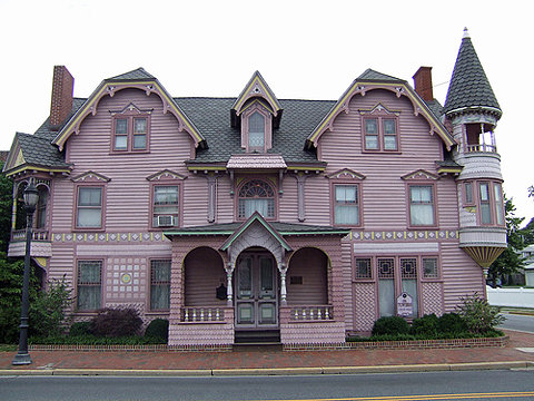 Pink Thing of The Day: Pink House | The Worley Gig