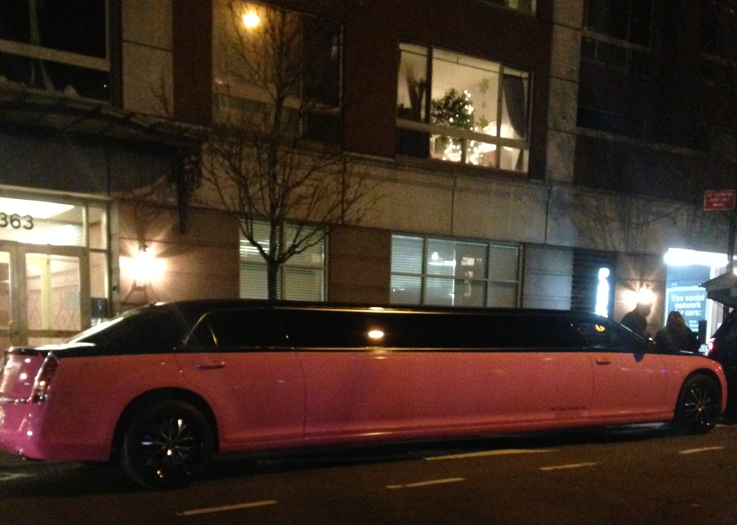 Pink Thing of The Day: Pink Stretch Limo | WorleyGig.com