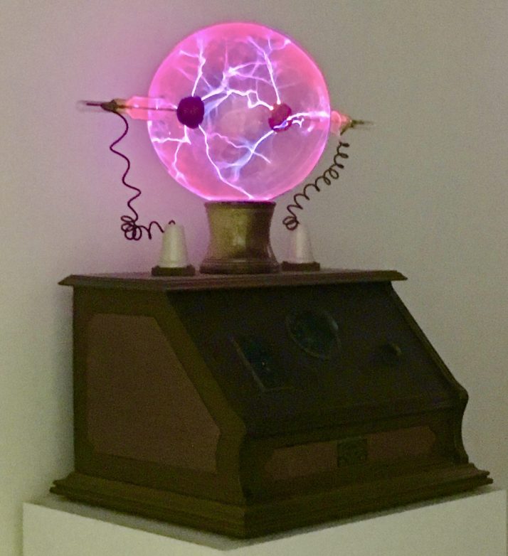 Pink Thing of The Day: Vintage Pink Plasma Sphere! | WorleyGig.com