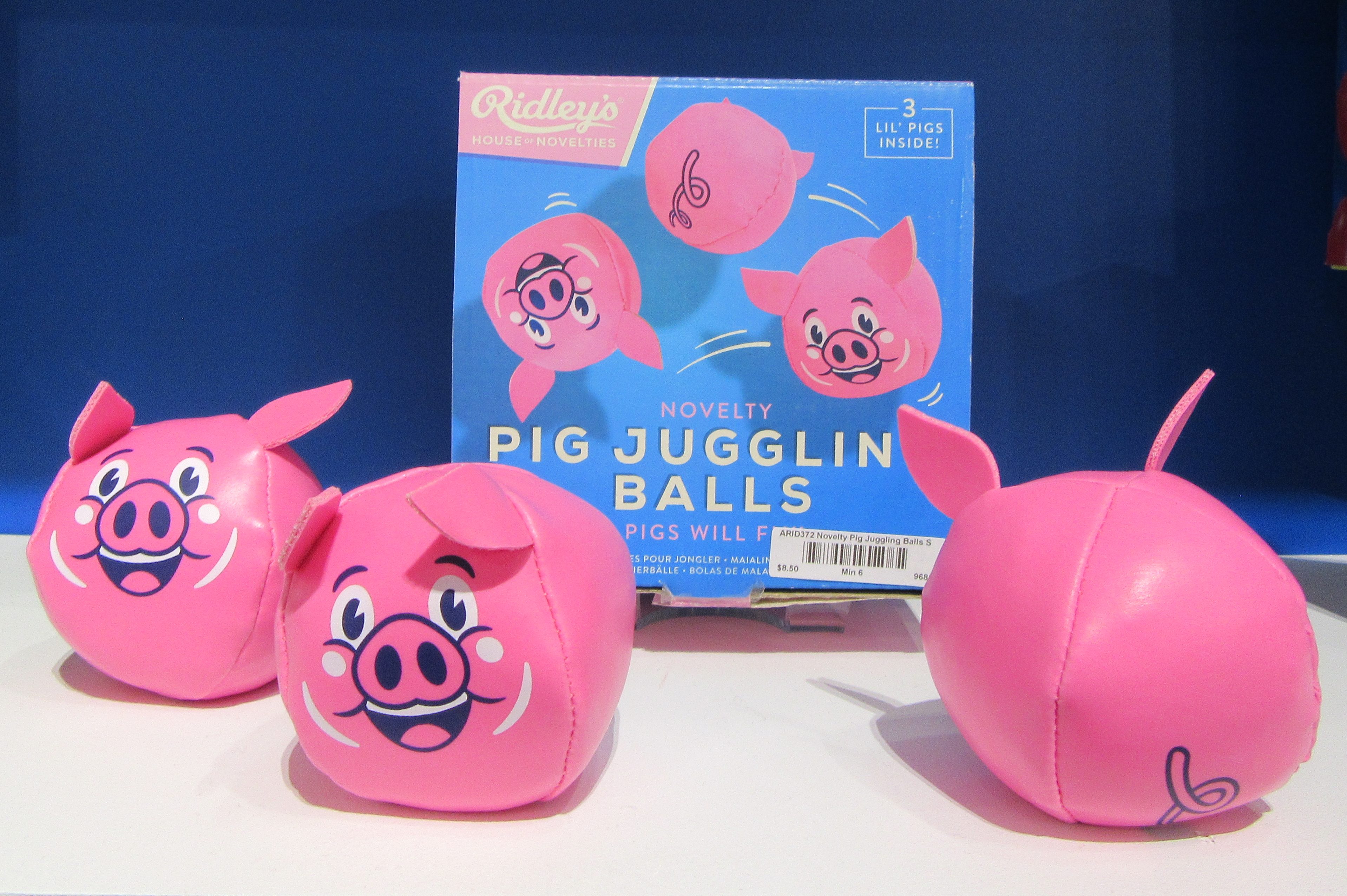 Pink Thing of The Day: Pig Juggling Balls! | The Worley Gig