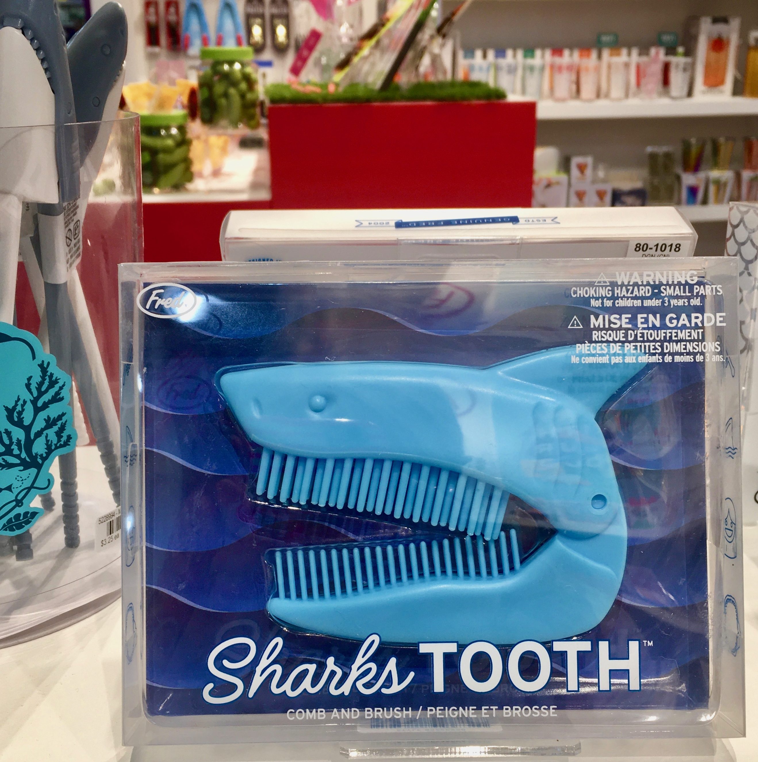 Shark Attack Folding Comb and Brush! | The Worley Gig