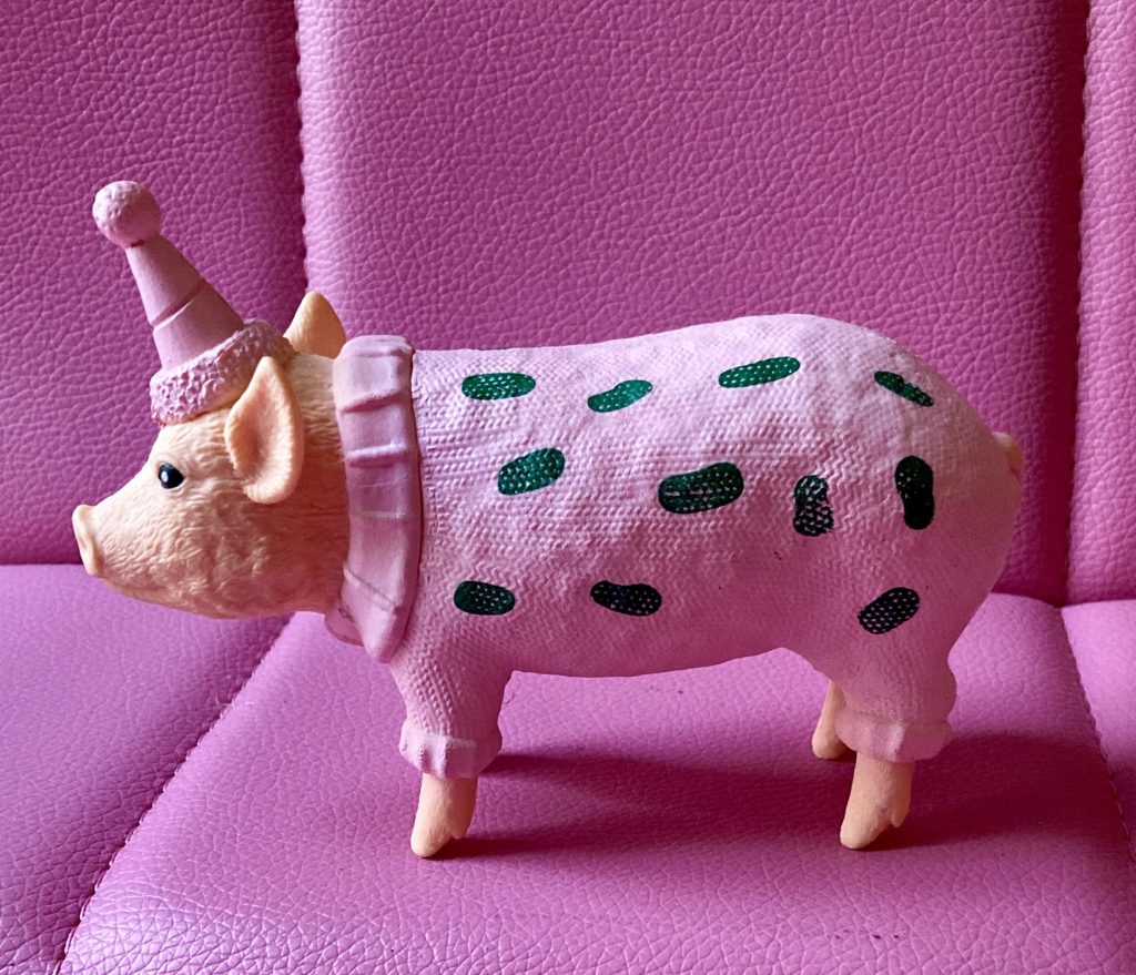 Pink Thing Of The Day: Party Pig! | The Worley Gig